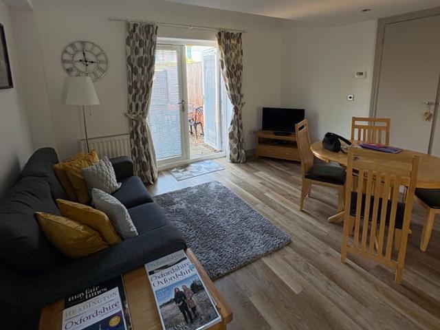 1 bed flat in Headington