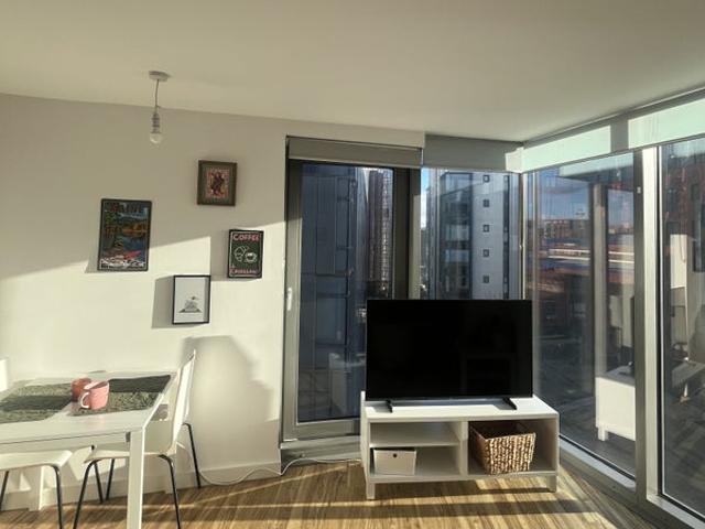 1 bed flat in X1 The Tower