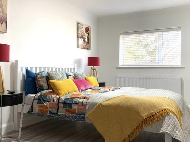 1 Bed Flat, incl. all bills, close train station
