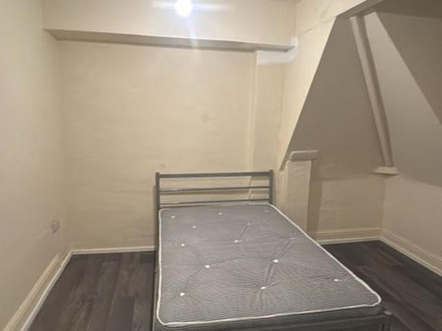 1 Bed Flat is available for rent in S3 8JD