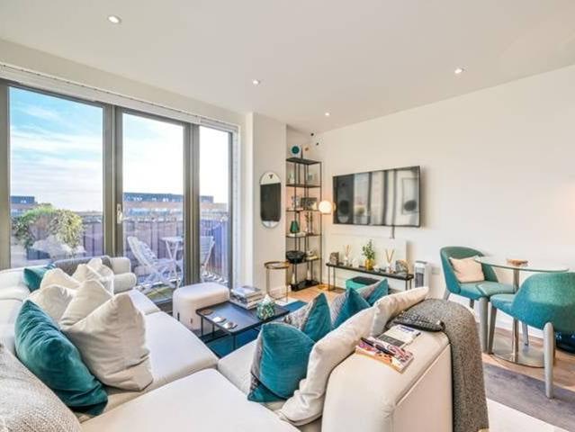 1 Bed Flat, Katie Court, E16