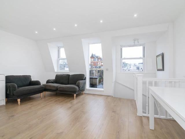 1 Bed Flat, Kempsford Gardens, SW5