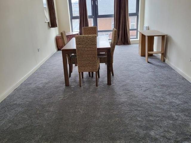 1 Bed Flat, Kennet St, RG1