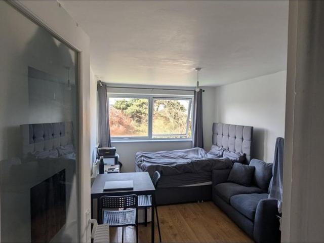 1 Bed Flat, Kendrick Road, RG1