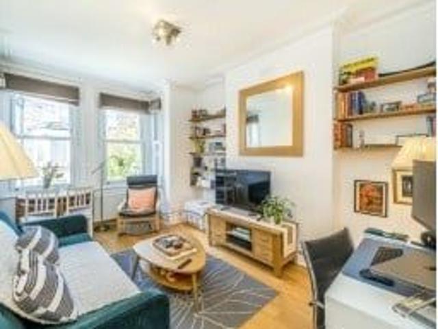 1 Bed Flat, Kenwyn Road, SW4