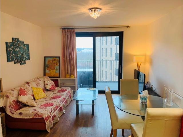 1 Bed Flat, Kingfisher Heights, E16