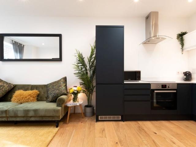 1 Bed Flat, Kings House, SO15