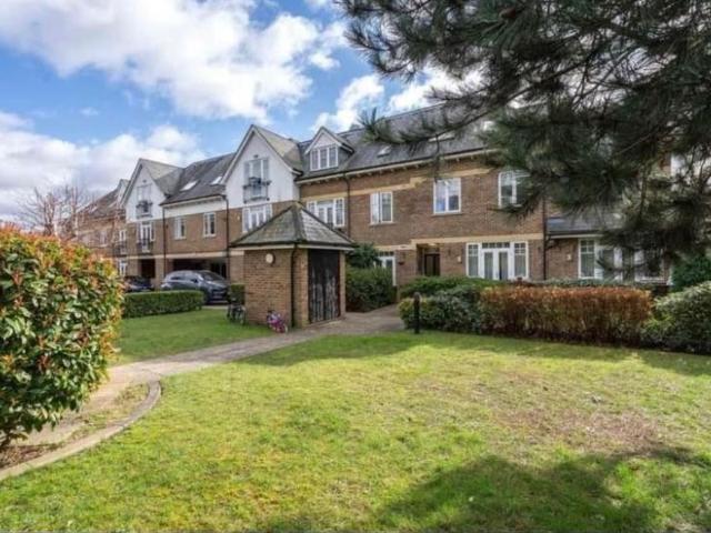 1 Bed Flat, Kingston Vale, SW15