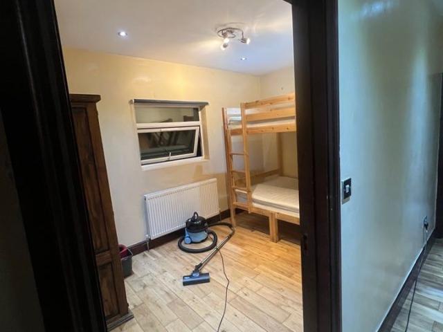 1 Bed Flat, Knights Hill, SE27