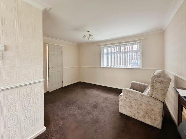 1 Bed Flat, Lupton St, LS10