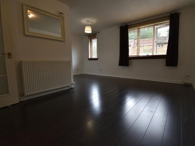 1 Bed Flat, Landressy Place, G40