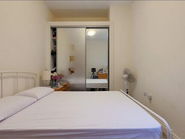 1 Bed Flat, Laugan Walk, SE17