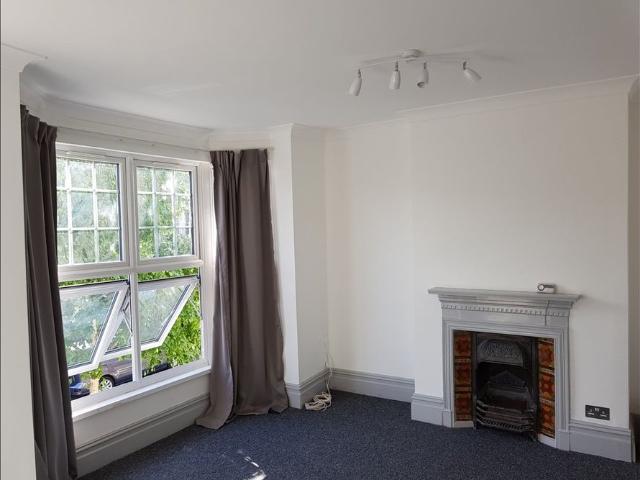 1 Bed Flat, Lebanon Road, CR0