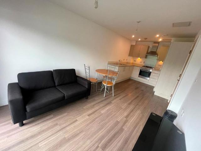 1 Bed Flat, Lee High Road, SE13