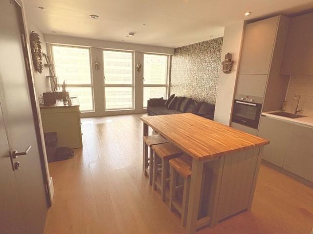 1 Bed Flat, Leon House, CR0