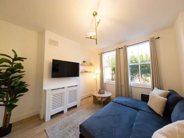 1 Bed Flat, Leucha Road, E17