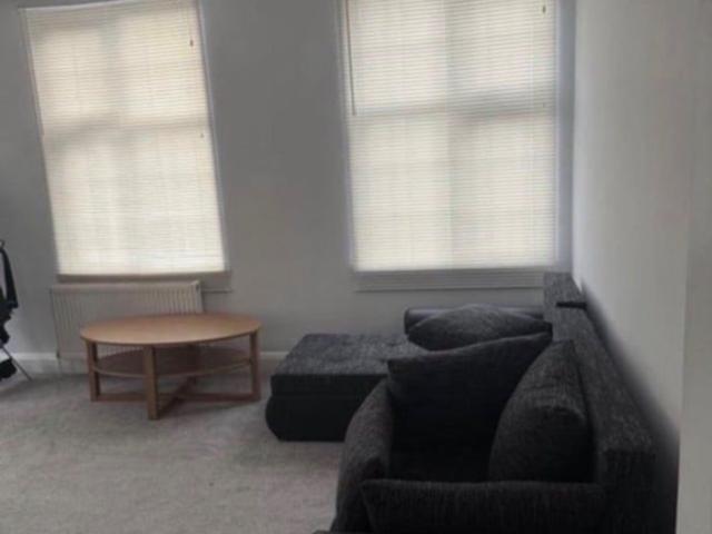 1 Bed Flat, Longbridge Road, IG11