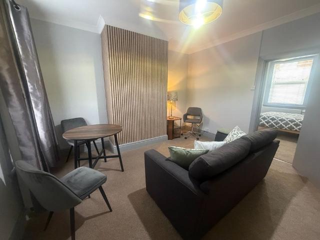 1 Bed Flat, Lower Ford Street, CV1