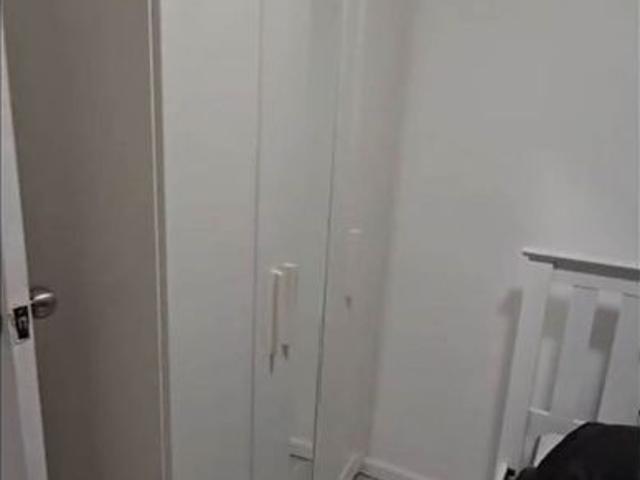 1 Bed Flat, Lower Road, SE16