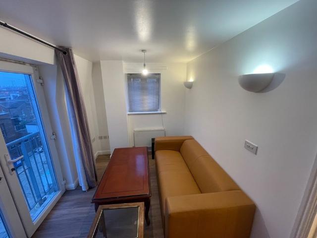1 Bed Flat, Palmerston Road, HA3