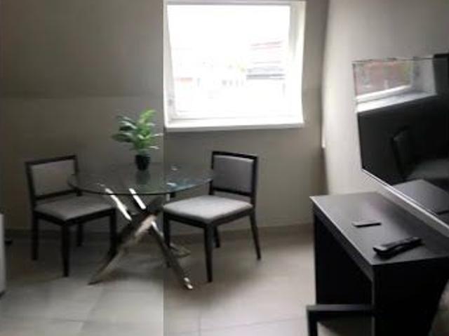 1 Bed Flat, Park Square East, LS1