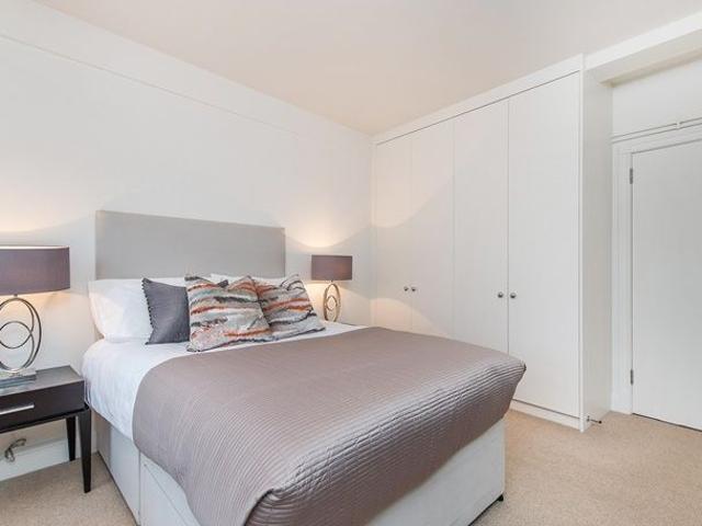 1 Bed Flat, Pelham Court, SW3