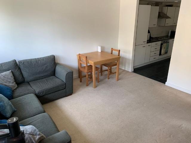 1 Bed Flat, Phoenix Way, SW18