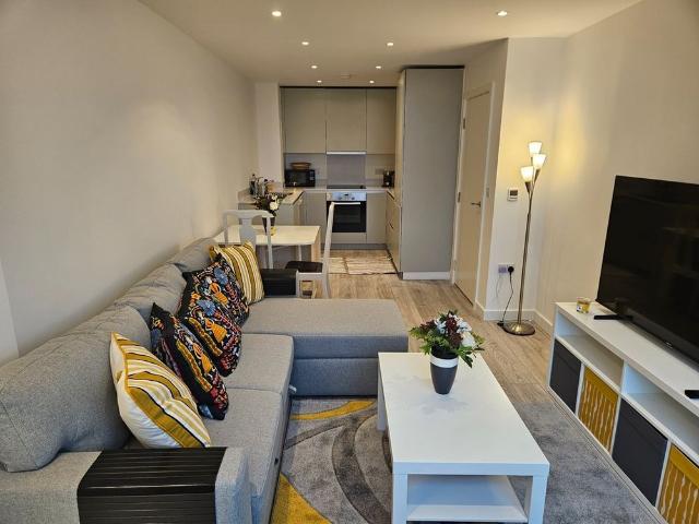 1 Bed Flat, Pinnacle Apartments, CR0