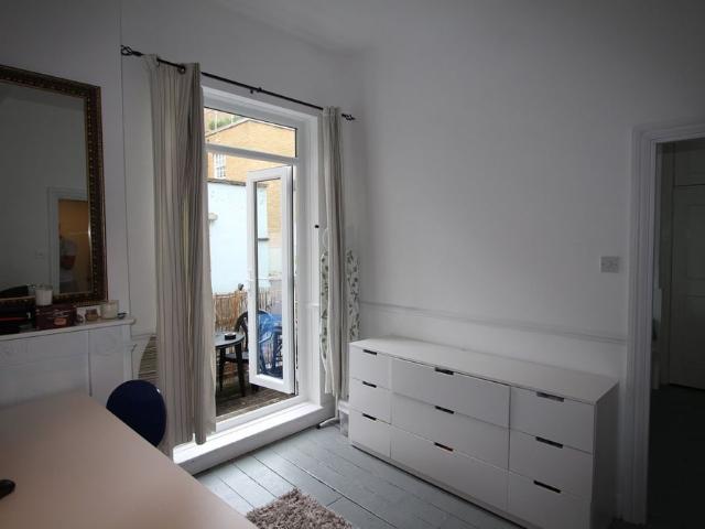 1 Bed Flat, Pratt Mews, NW1
