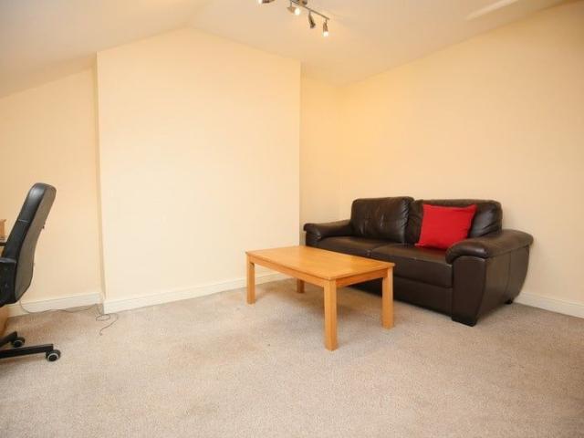 1 Bed Flat, Queen Victoria Road, CV1