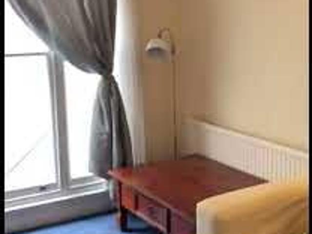 1 Bed Flat, Queens Gardens, W2