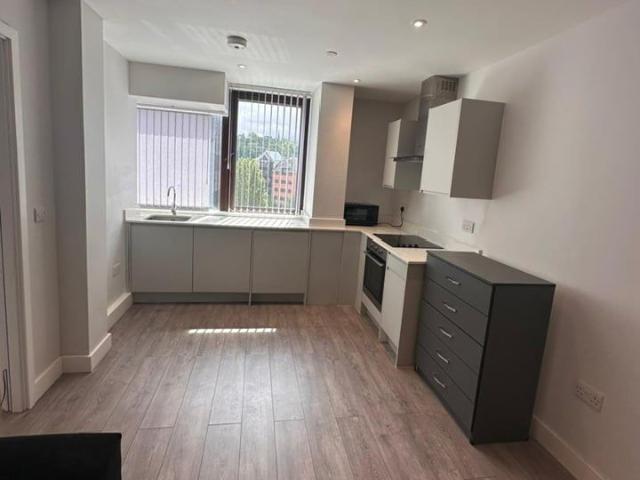 1 Bed Flat, Queens House, HA1