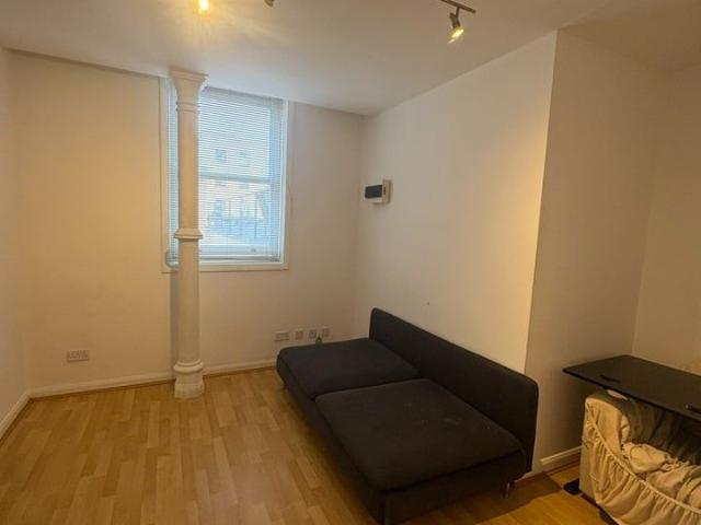 1 Bed Flat, Regent Court, NG1