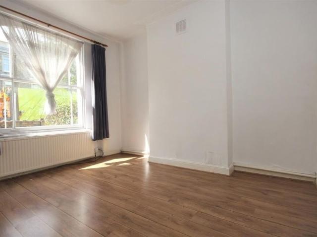 1 Bed Flat, Regina Road, N4