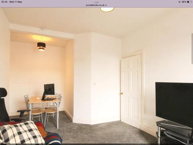 1 Bed Flat, Robertson Avenue, EH11