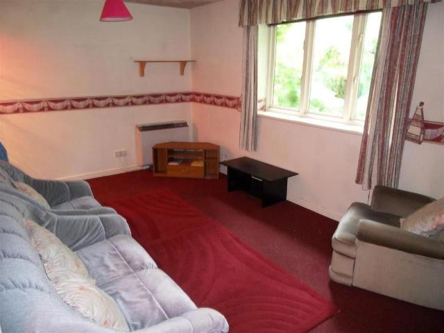 1 Bed Flat, Rodeheath, LU4