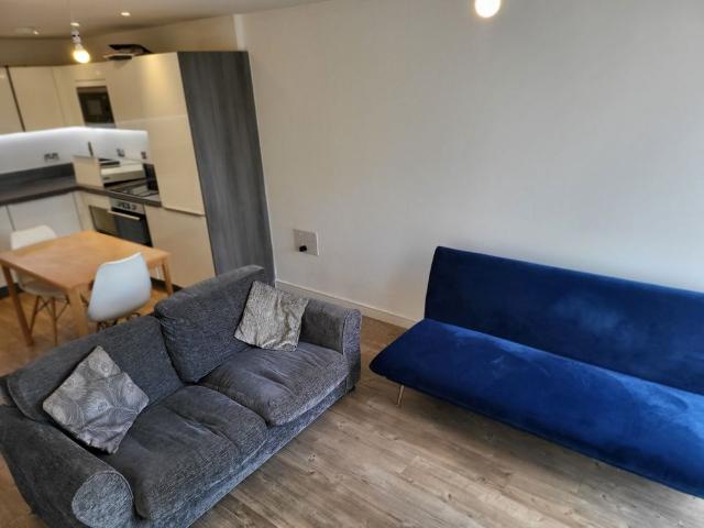 1 Bed Flat, Roma Court, SE13