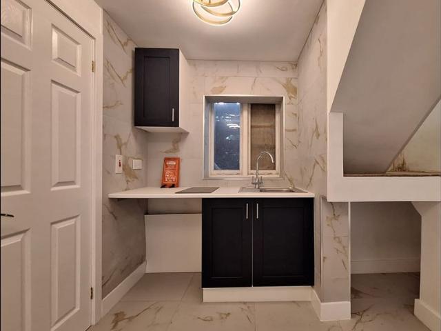 1 Bed Flat, Royal College St, NW1
