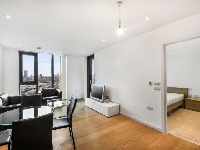 1 Bed Flat, St Gabriel Walk, SE1
