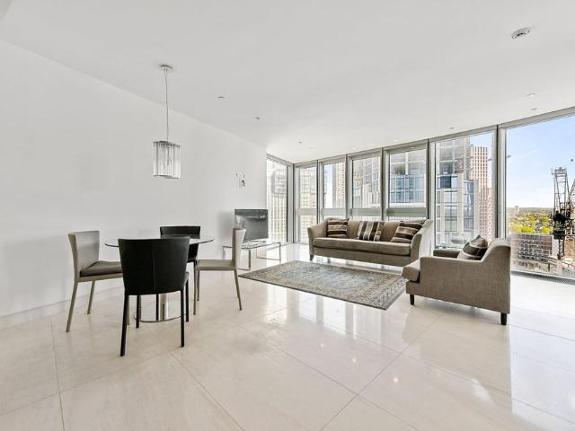 1 Bed Flat, St George Wharf, SW8