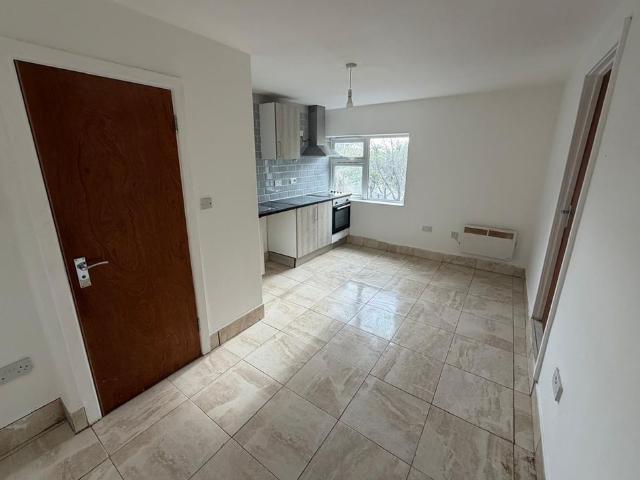 1 Bed Flat, St Johns Court, S60