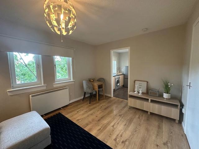 1 Bed Flat, St Peters St, G4