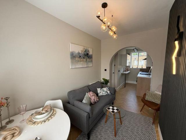 1 Bed Flat, St. Stephens Grove, SE13