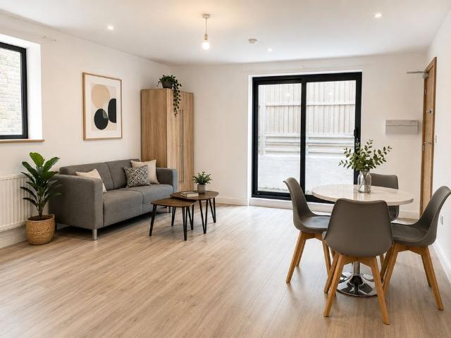 1 Bed Flat, Stamford Hill, N16