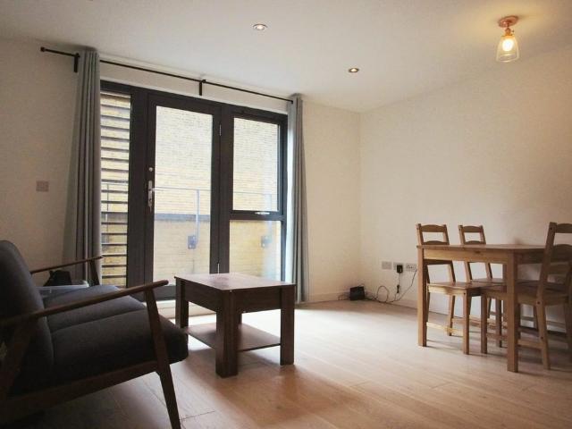 1 Bed Flat, Star Road, W14