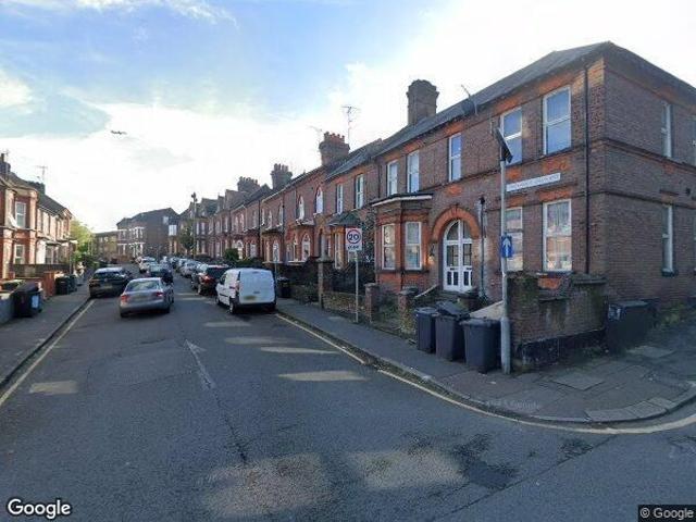 1 Bed Flat, Stockwood Crescent, LU1