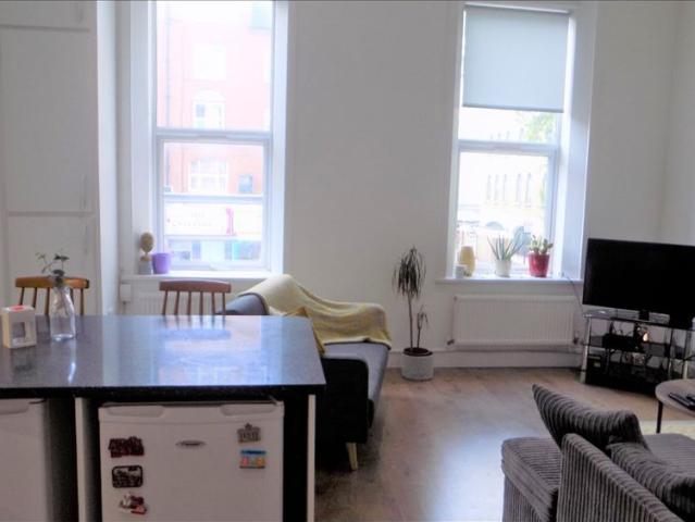 1 Bed Flat, Stoke Newington High Street, N16
