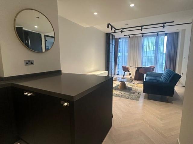 1 Bed Flat, Sun Street, EC2A