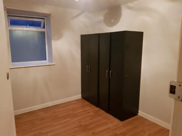 1 Bed Flat, Sydenham Road, CR0