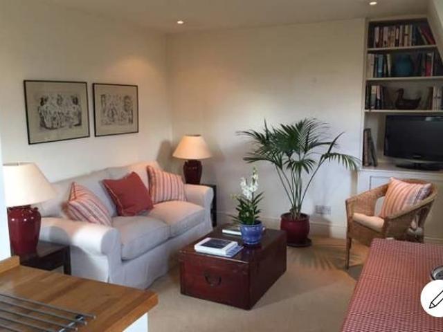 1 Bed Flat, Salcott Road, SW11